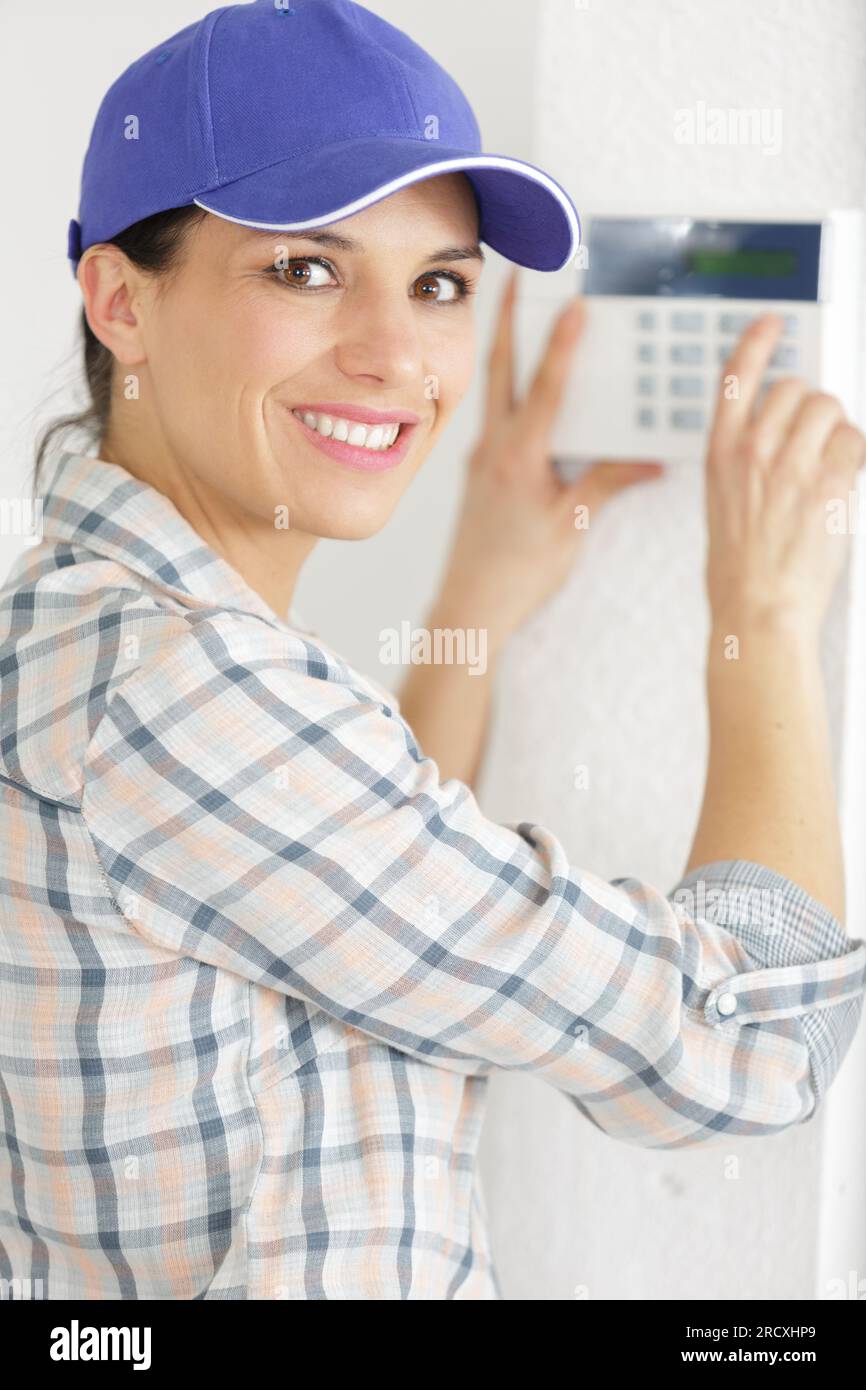 Install alarm control panel hi-res stock photography and images - Alamy