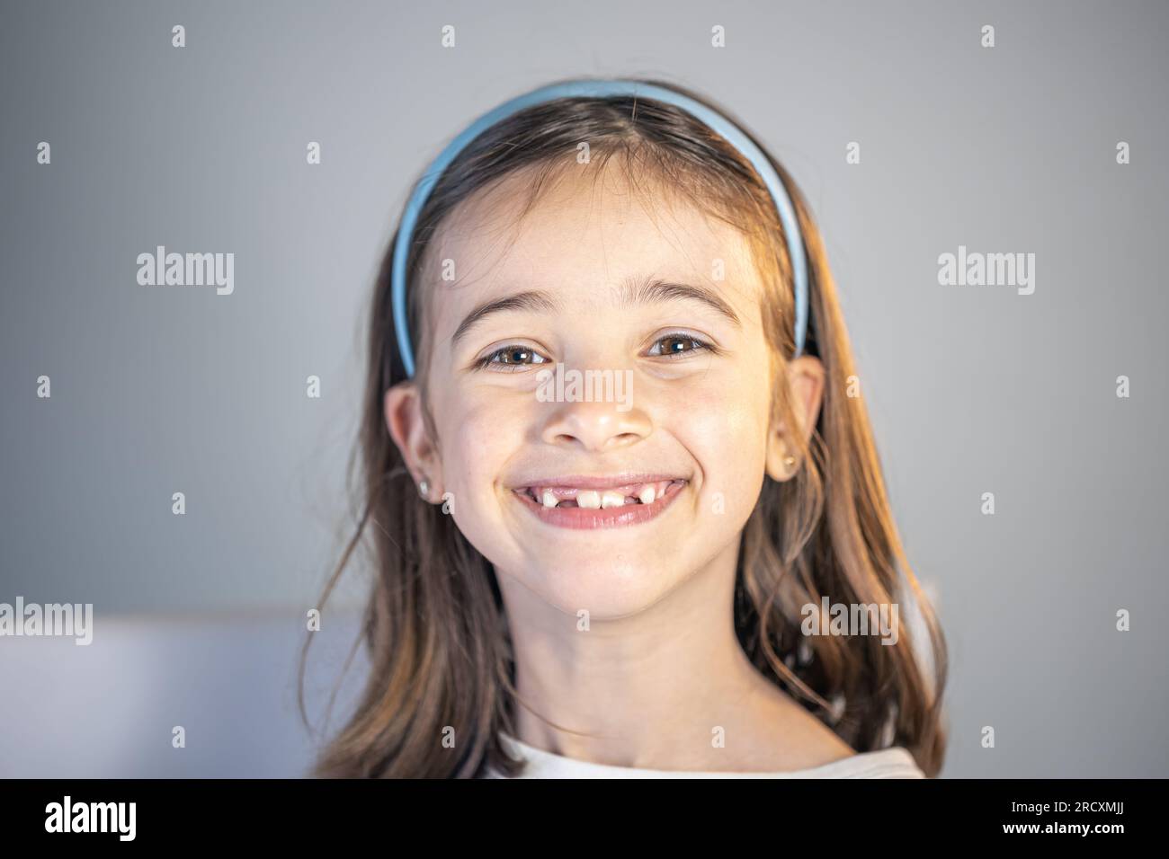 Lingual frenulum child hi-res stock photography and images - Alamy