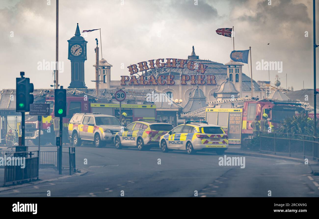 The Albion Hotel Brighton is destroyed as fire sweeps through the hotel ...