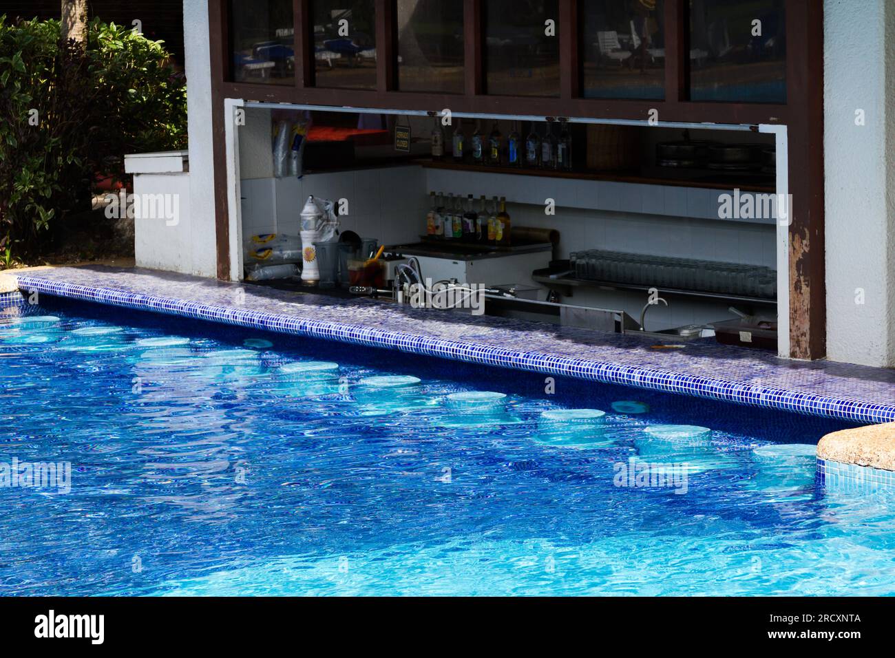 Cancun mexico pool bar hi-res stock photography and images - Alamy