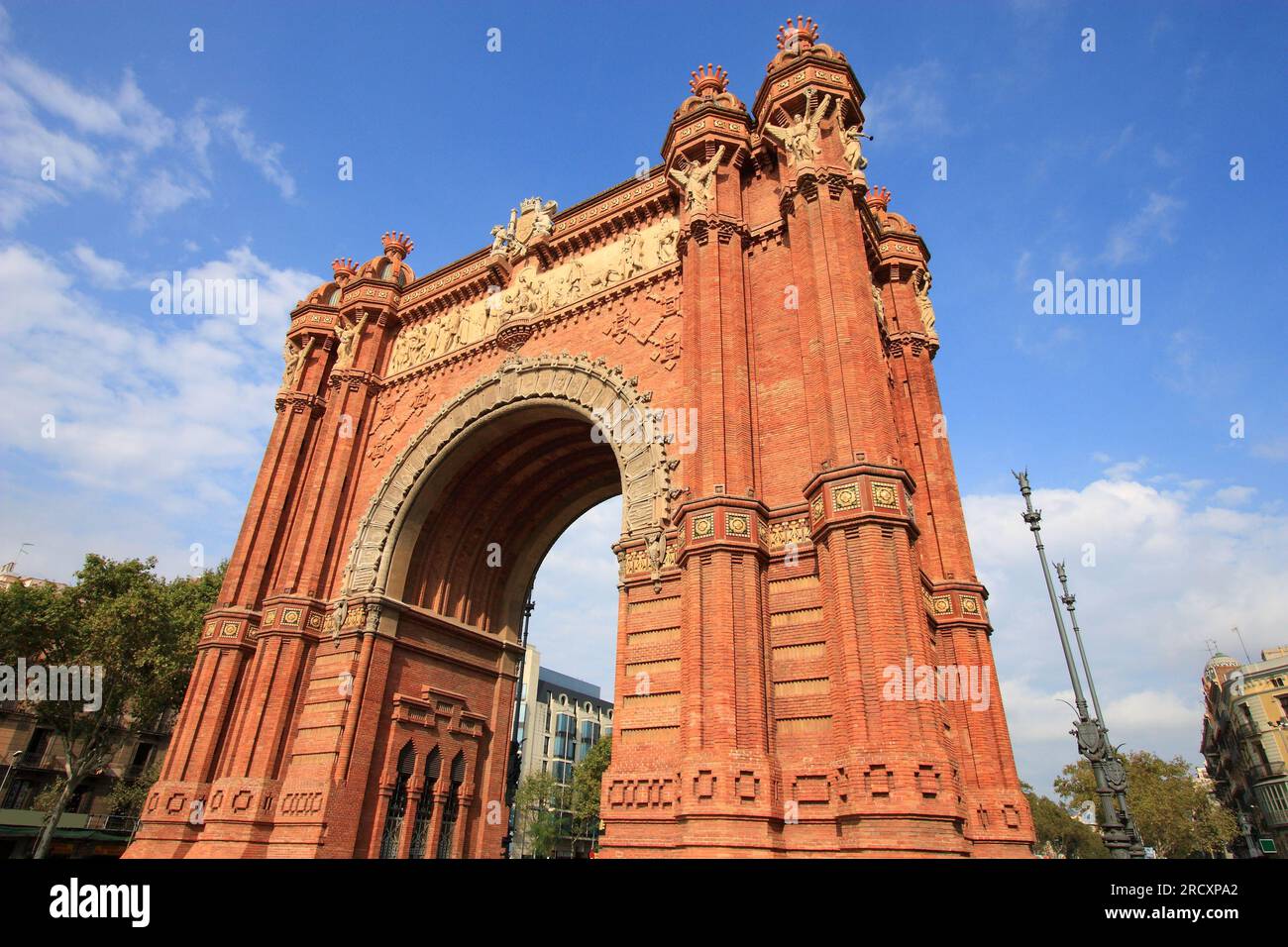 Barcelona Triumphal Arch. Landmarks of Barcelona, Spain Stock Photo - Alamy