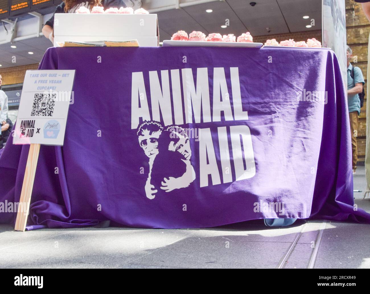 Restricting animals hi-res stock photography and images - Alamy