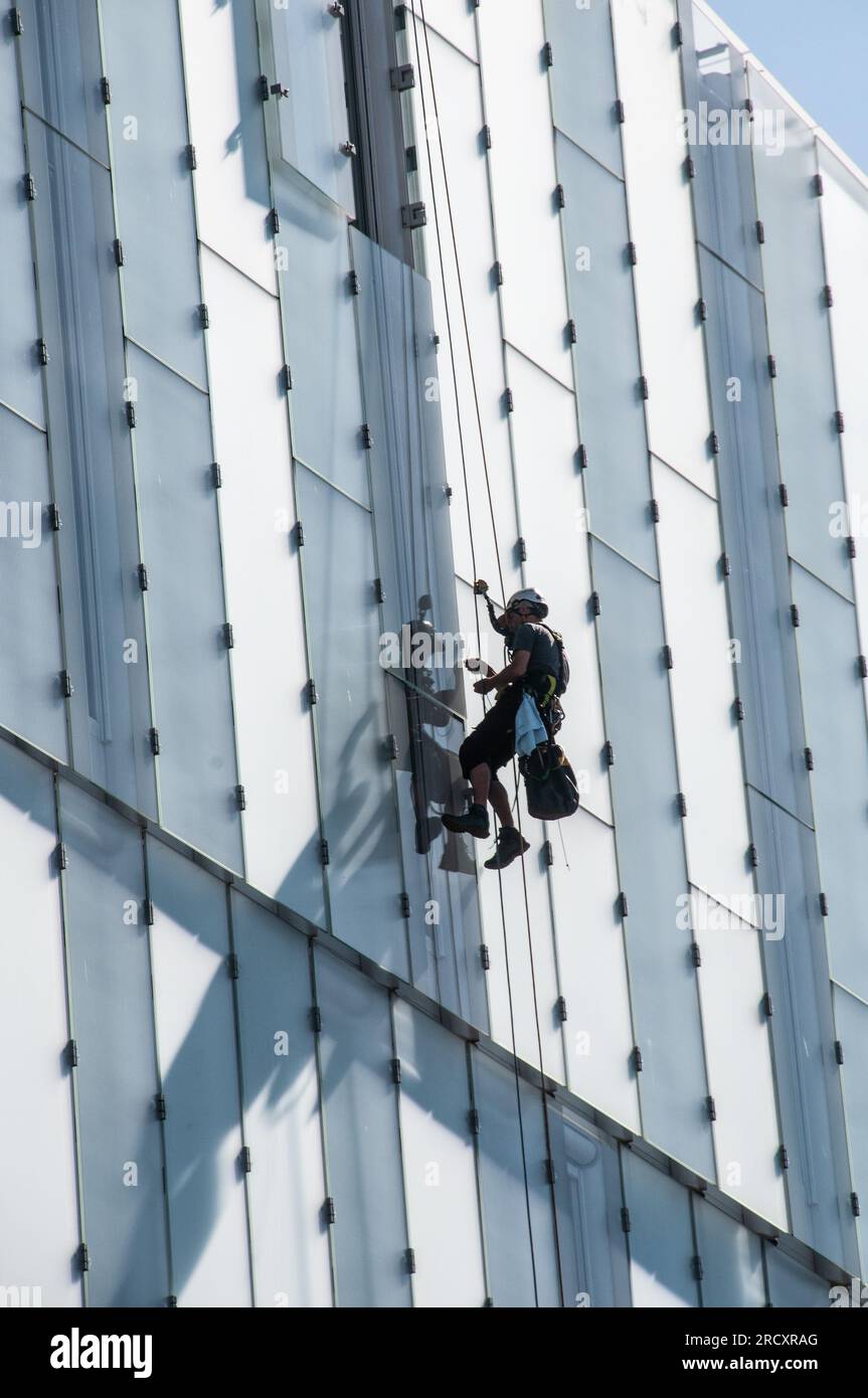 Around Oslo - High Rise window cleaning Stock Photo - Alamy