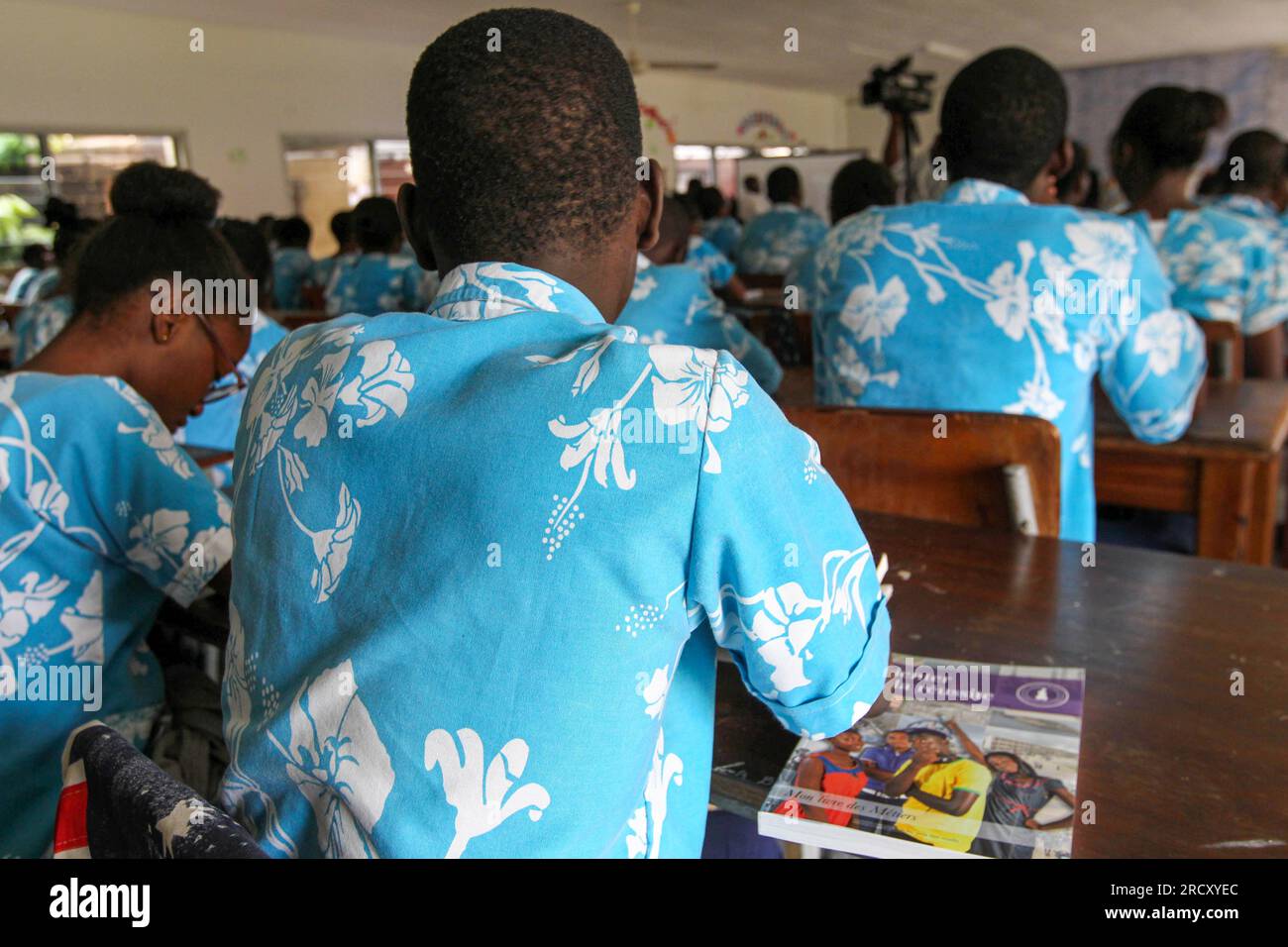 Girls students africa hi-res stock photography and images - Alamy