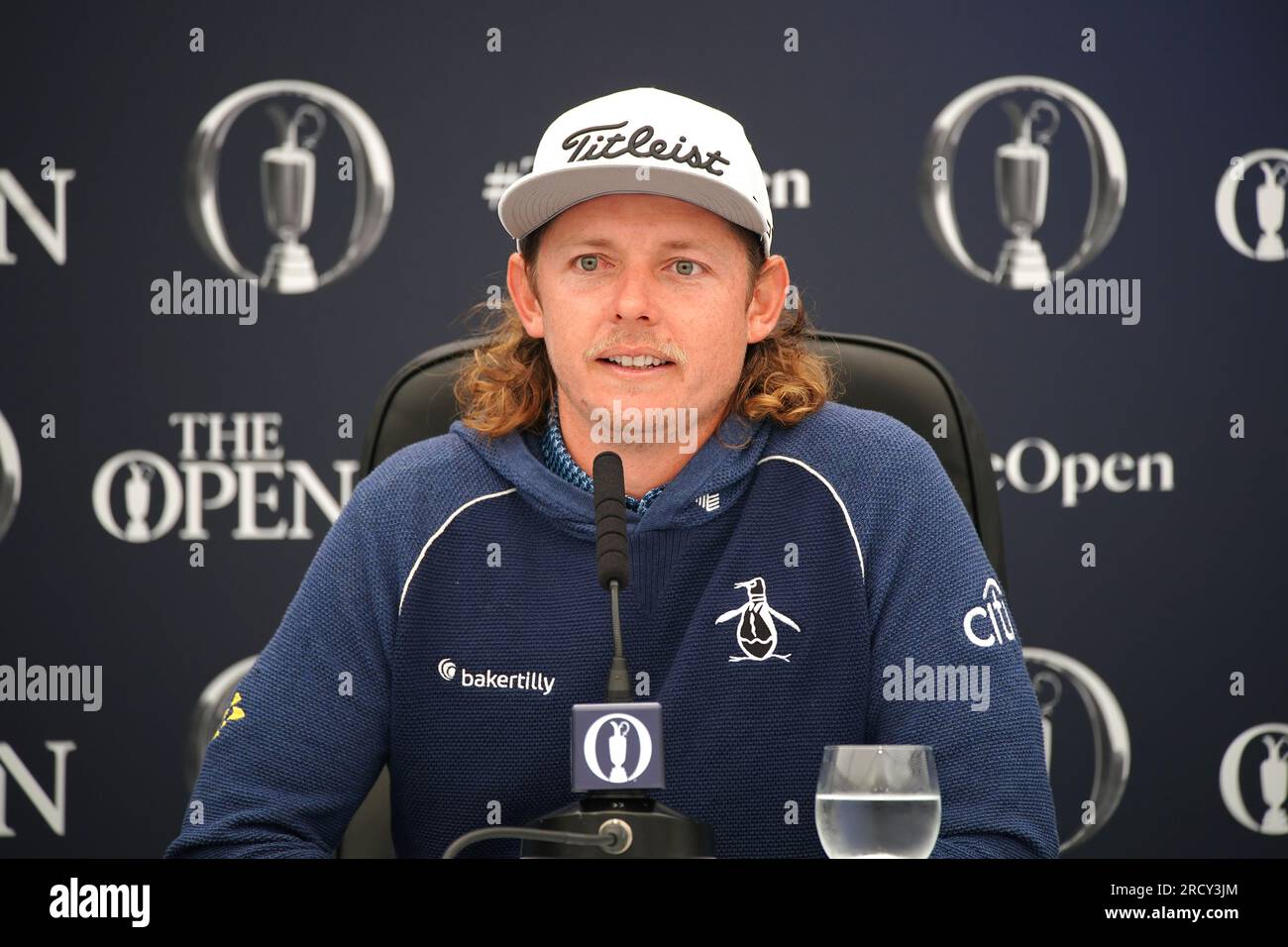 Cameron smith open trophy hi-res stock photography and images - Alamy