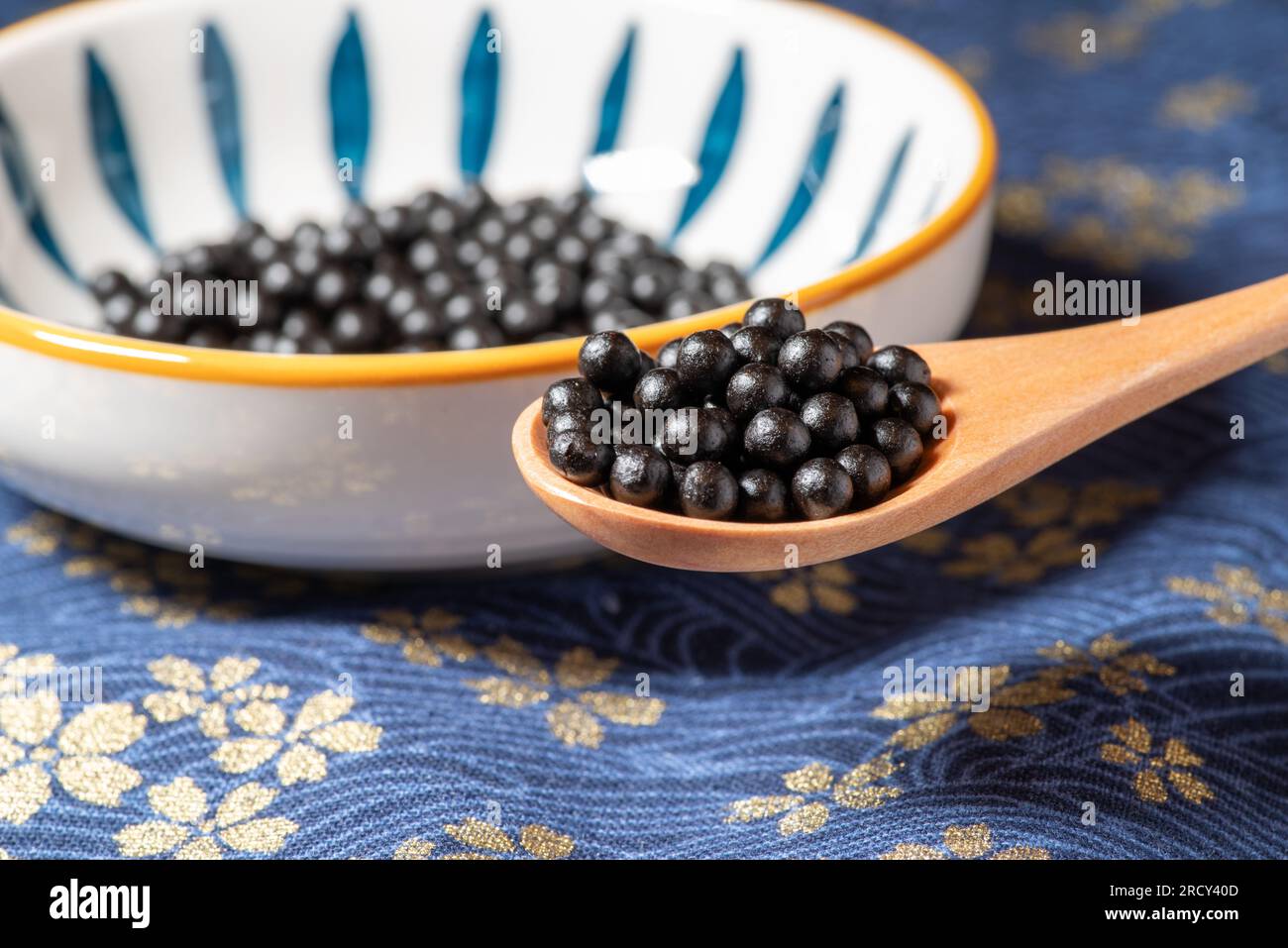 Chinese herbal patent medicine pills,Traditional Chinese medicine (TCM ...