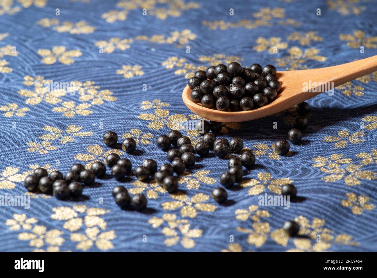 Chinese herbal patent medicine pills,Traditional Chinese medicine (TCM ...