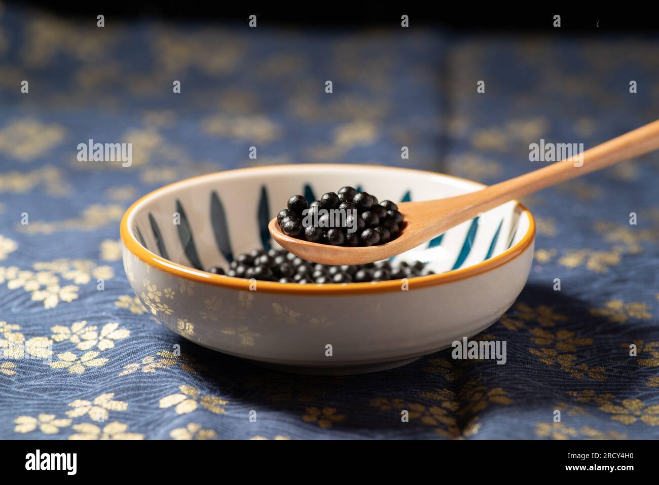 Chinese herbal patent medicine pills,Traditional Chinese medicine (TCM ...