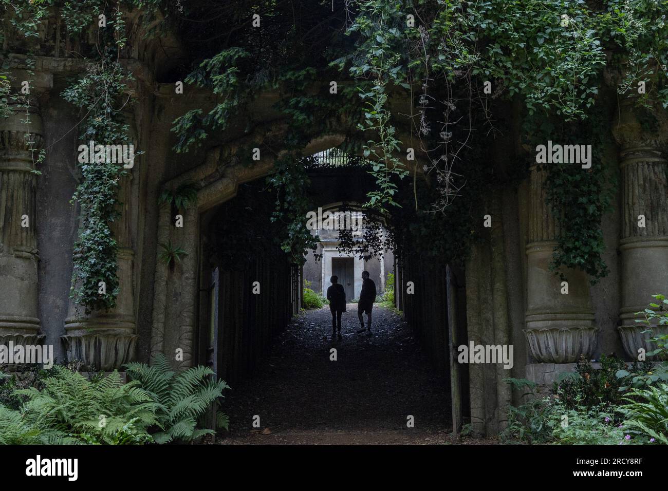 Egyptian cemeteries hi-res stock photography and images - Alamy