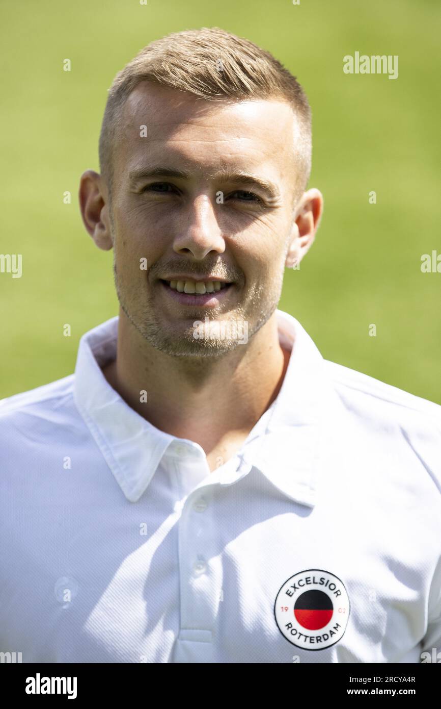 ROTTERDAM - Maurice Huber (physiotherapist) during sbv Excelsior's ...