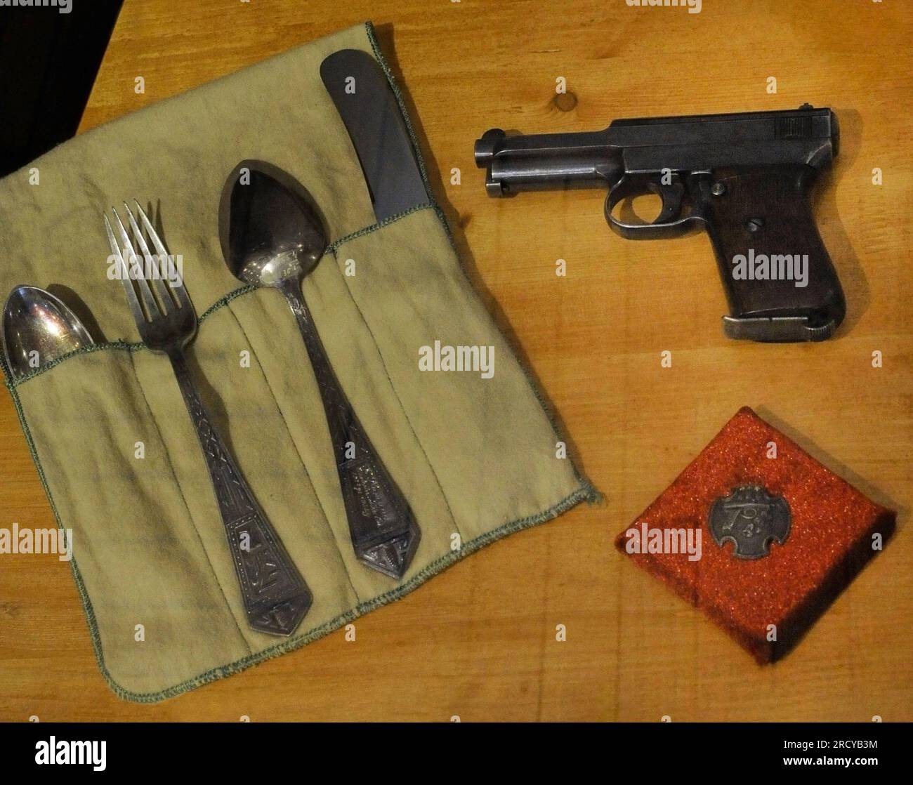 History of Latvia, 20th century. Field cutlery set for officers, Mauser ...