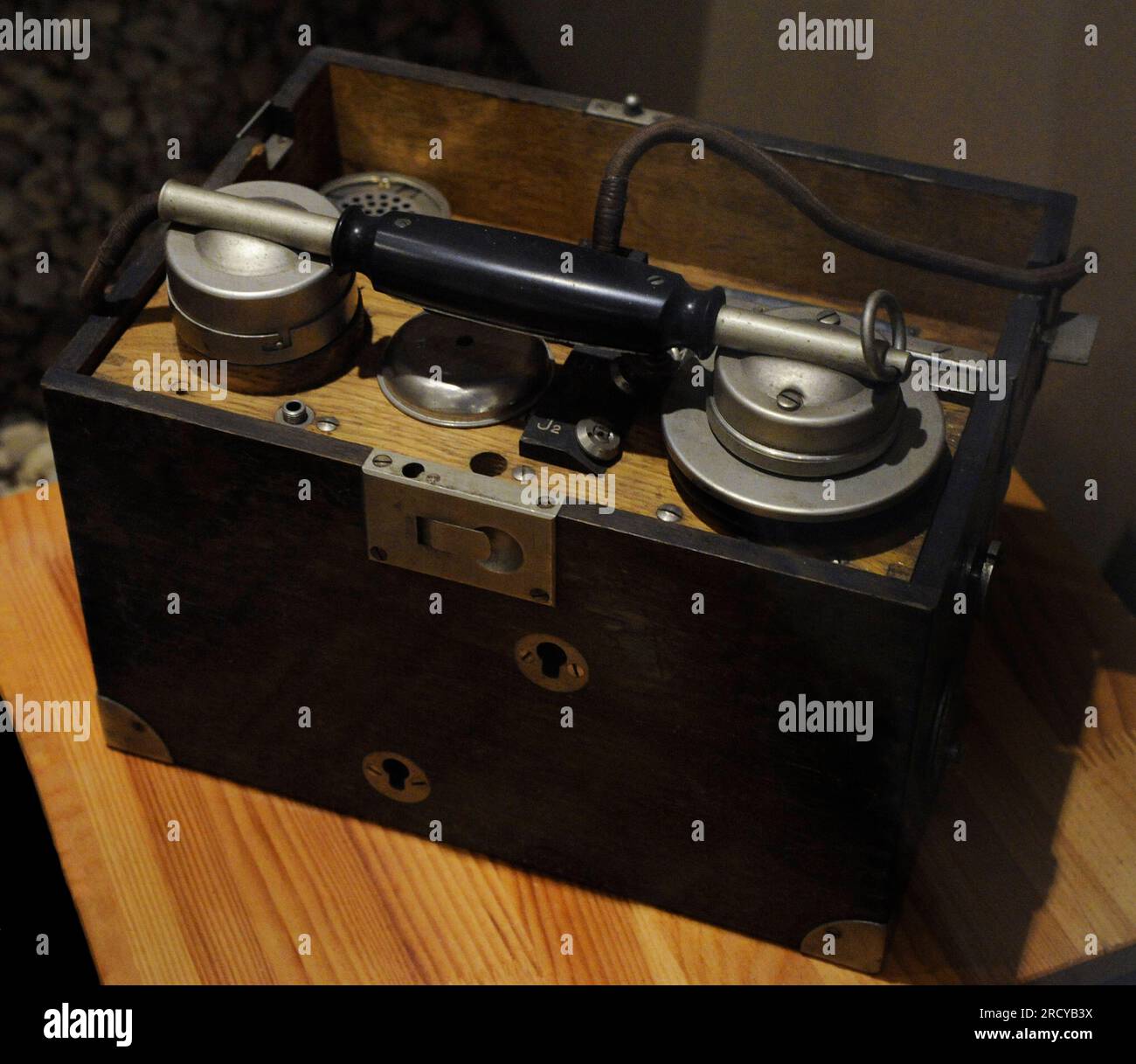 Military transmissions hi-res stock photography and images - Alamy