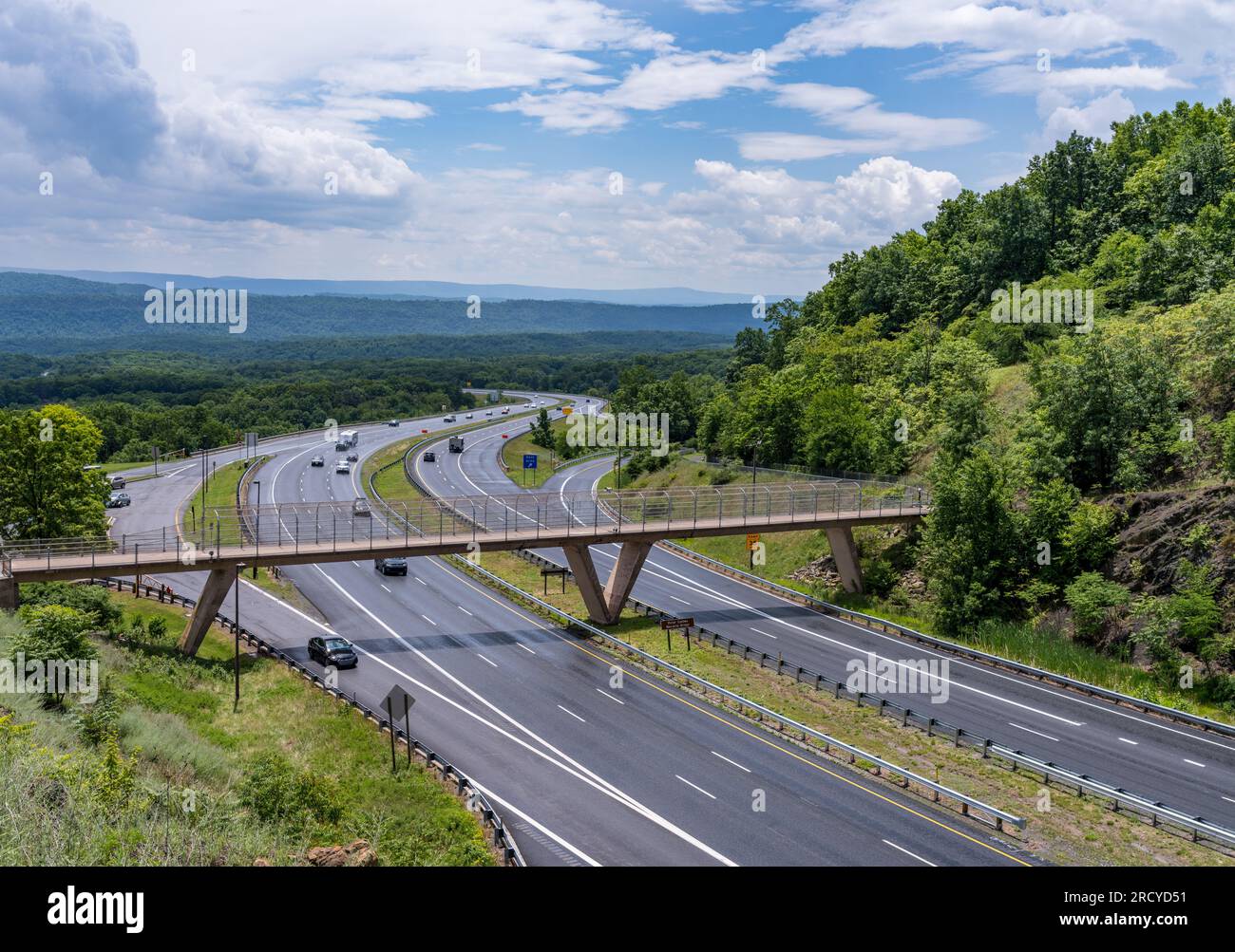 Road through the mountains of Sideling Hill Road Cut for the I68 ...