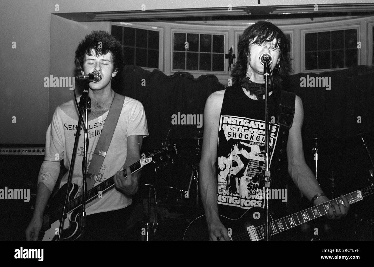 Wiz (right) and Danny Brown of indie rock band Mega City Four on stage ...