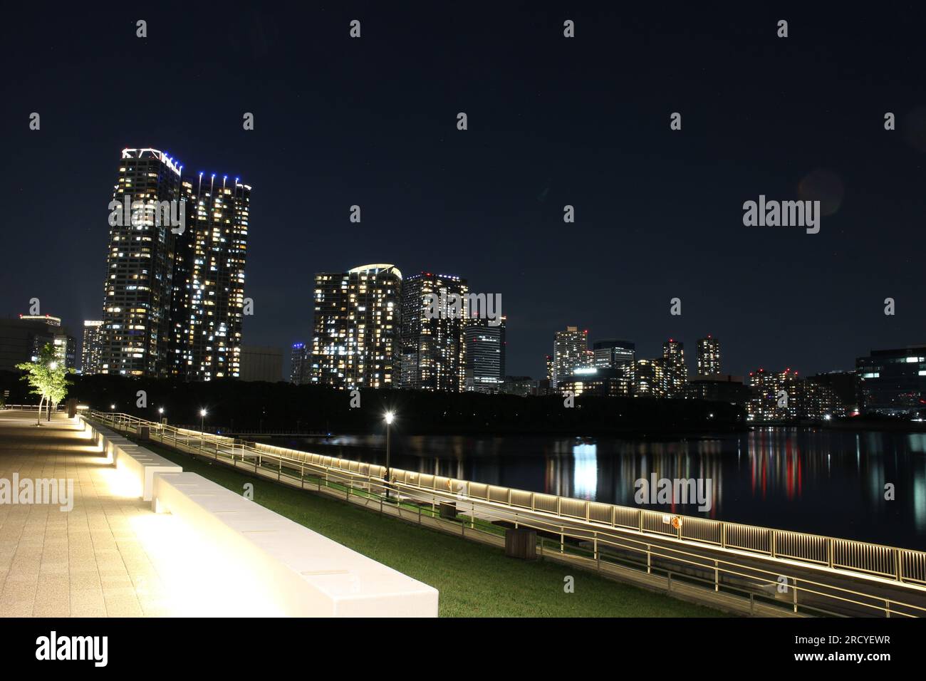 Tokyo high rise apartment bay hi-res stock photography and images - Alamy