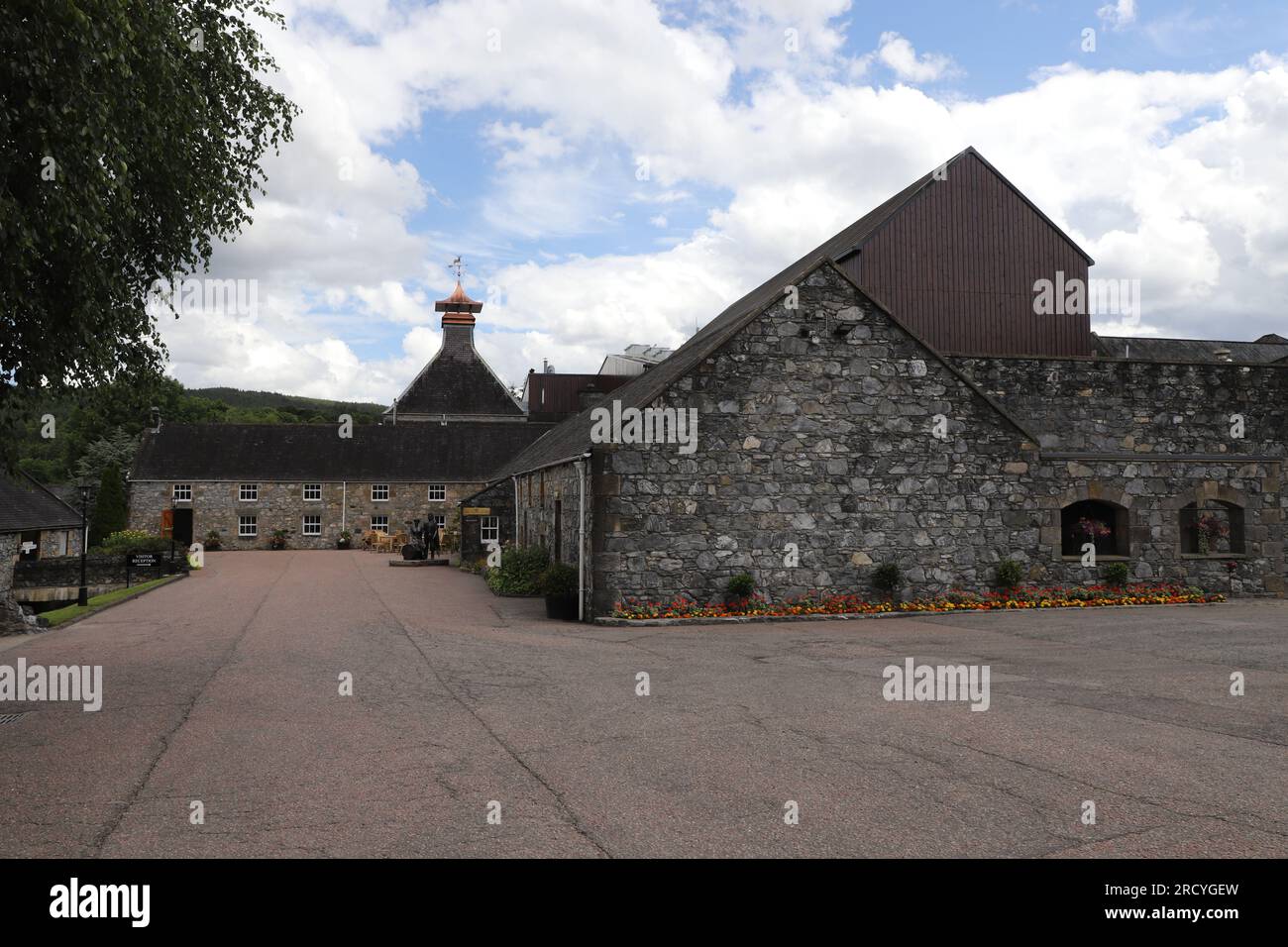 Glenfiddich Distillery Dufftown Scotland July 2023 Stock Photo - Alamy