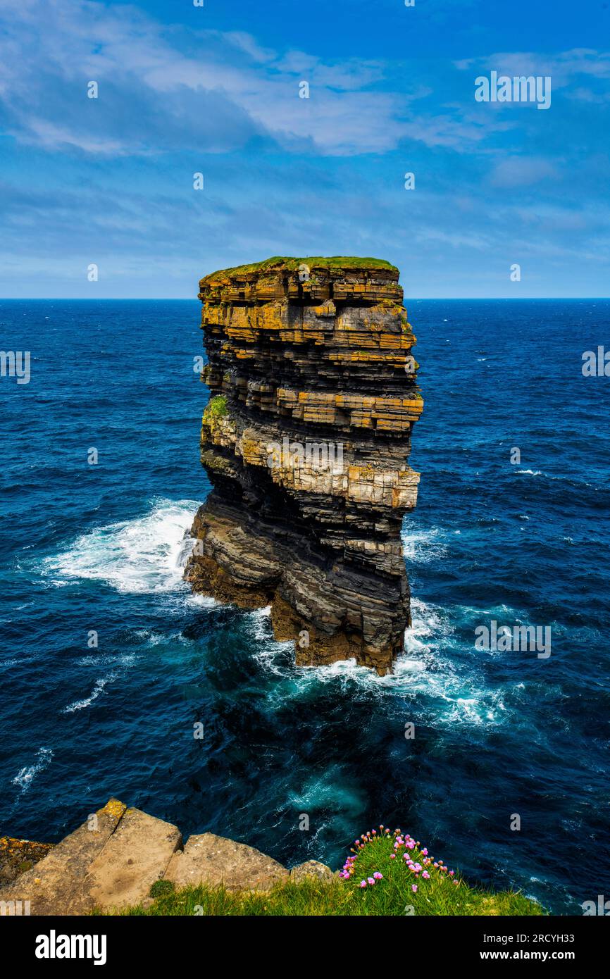 Dun briste sea stack hi-res stock photography and images - Alamy