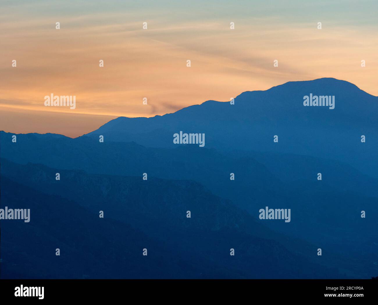 Atmospheric mountain landscape hi-res stock photography and images - Alamy