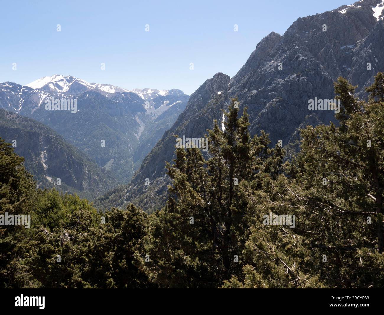 View mountain gorge hi-res stock photography and images - Alamy