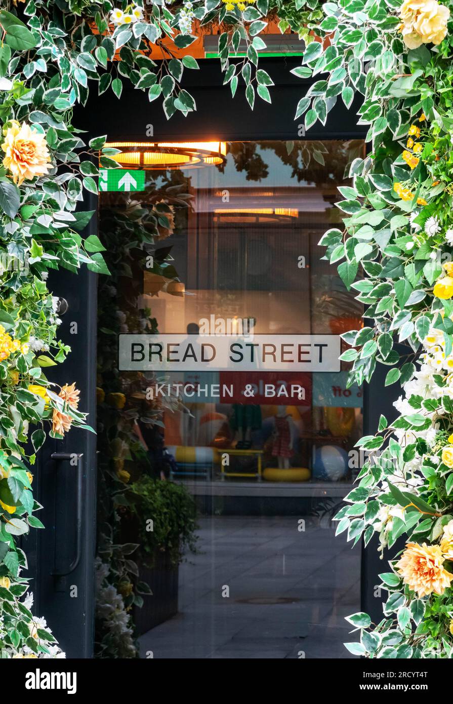 Bread Street Kitchen & Bar entrance Stock Photo - Alamy