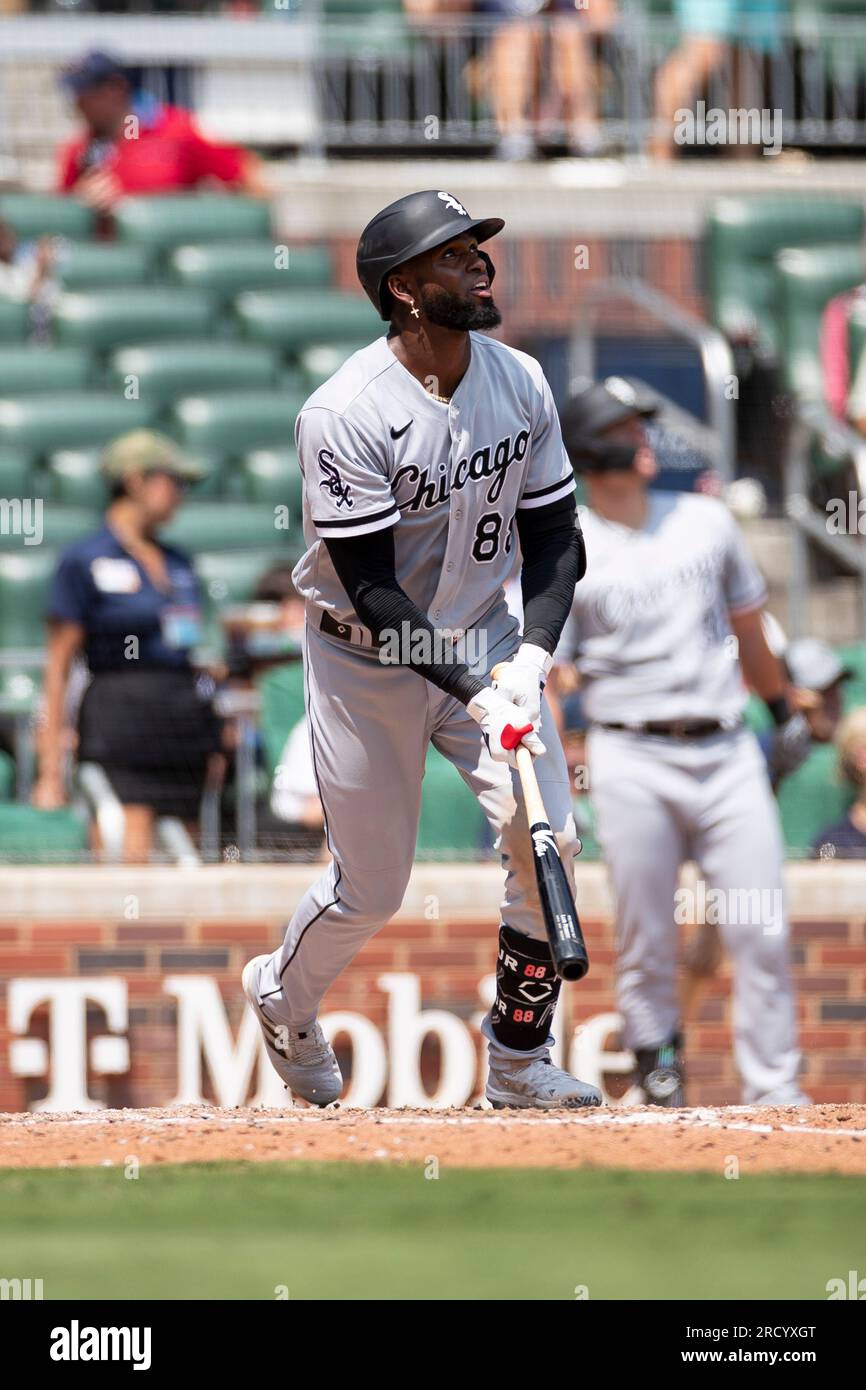 Chicago White Sox center fielder Luis Robert Jr. (88) hits a two-run ...
