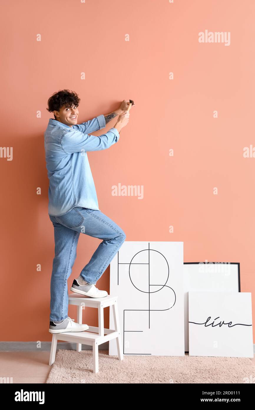 Hanging posters hi-res stock photography and images - Alamy