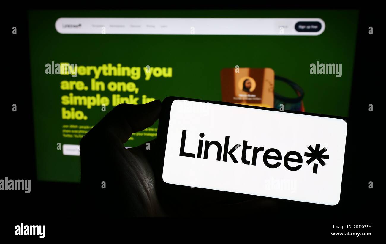 Linktree page hi-res stock photography and images - Alamy