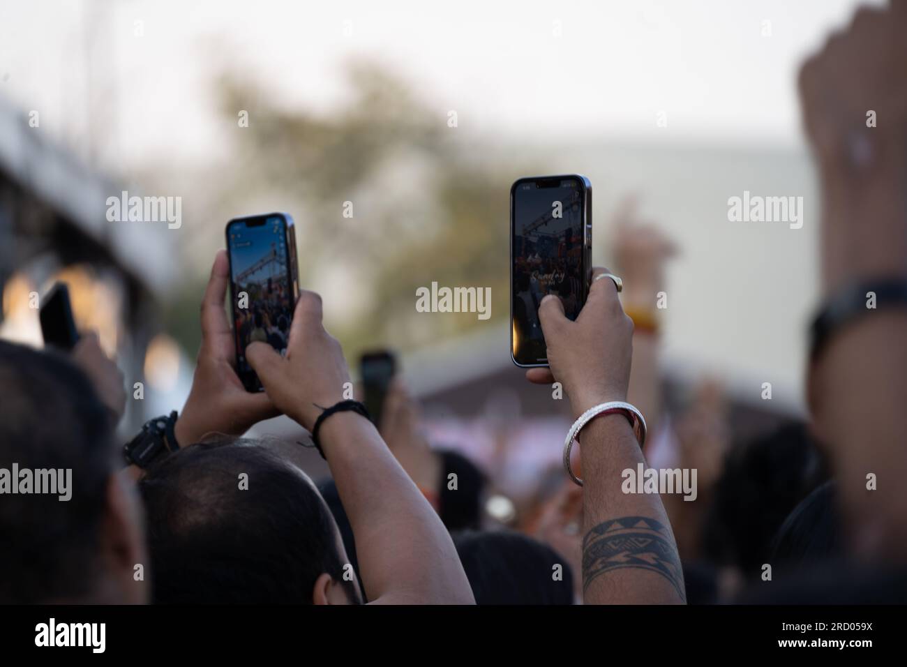 Mumbai dance club hi-res stock photography and images - Alamy