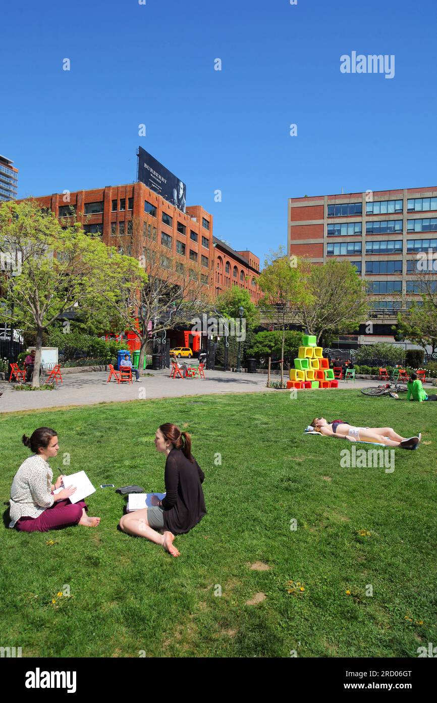 New york city chelsea art district hi-res stock photography and images ...