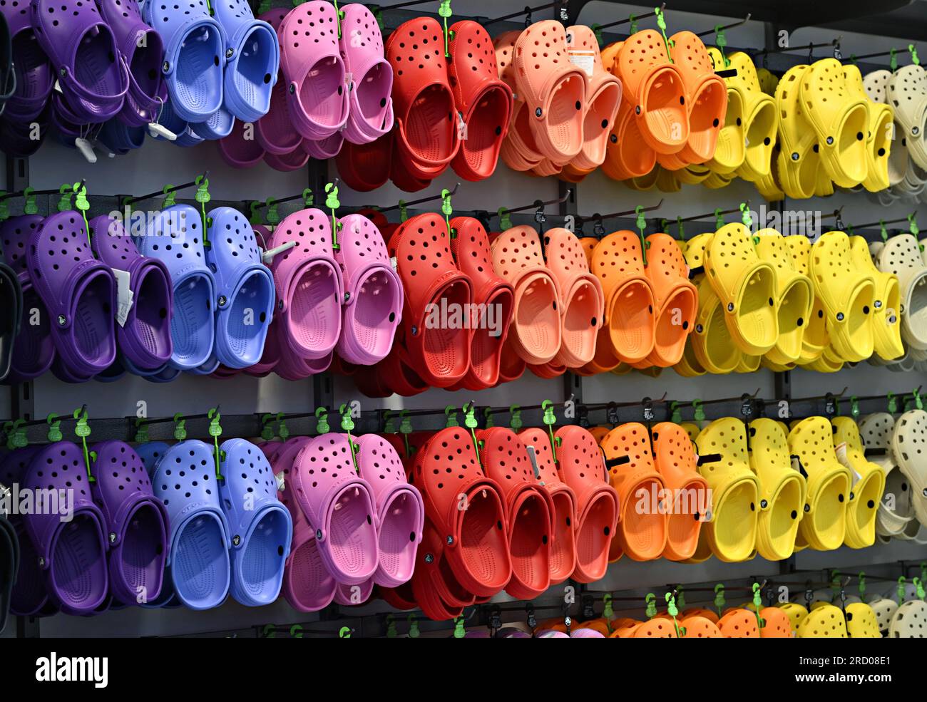 Crocs hi-res stock photography and images - Alamy