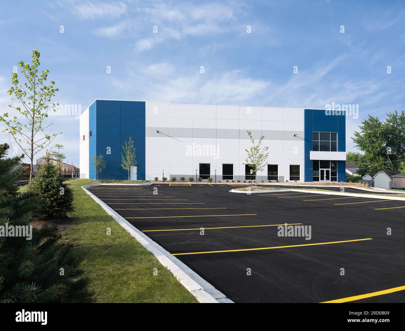 Newly constructed warehouse building Stock Photo - Alamy