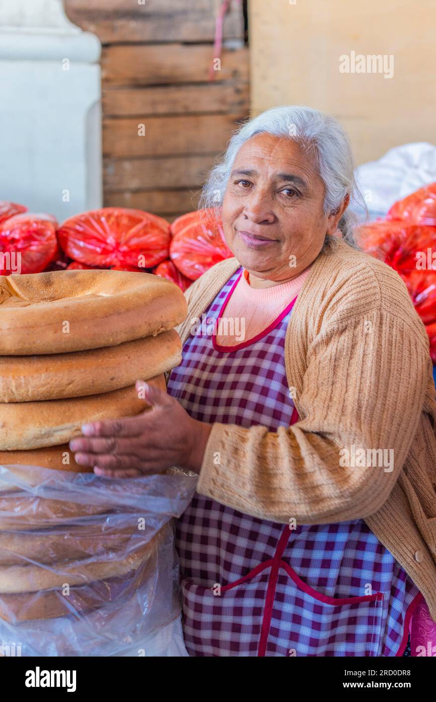 Street markets in Cusco, Peru Stock Photo - Alamy