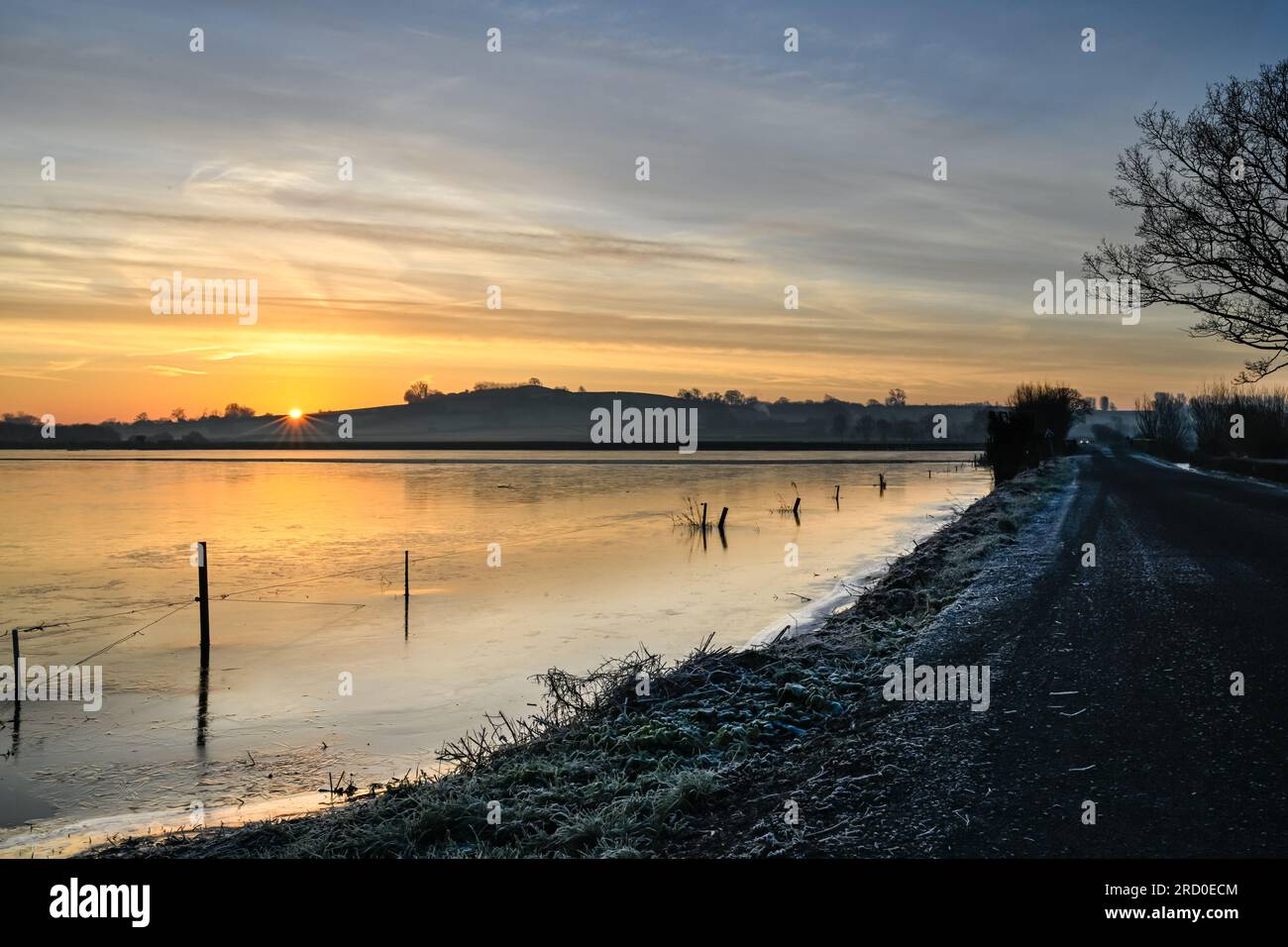 Winter Sunrise over Flooded and Frozen Somerset Levels near Highbridge ...