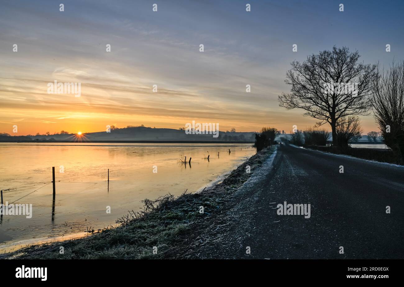 Winter Sunrise over Flooded and Frozen Somerset Levels near Highbridge ...