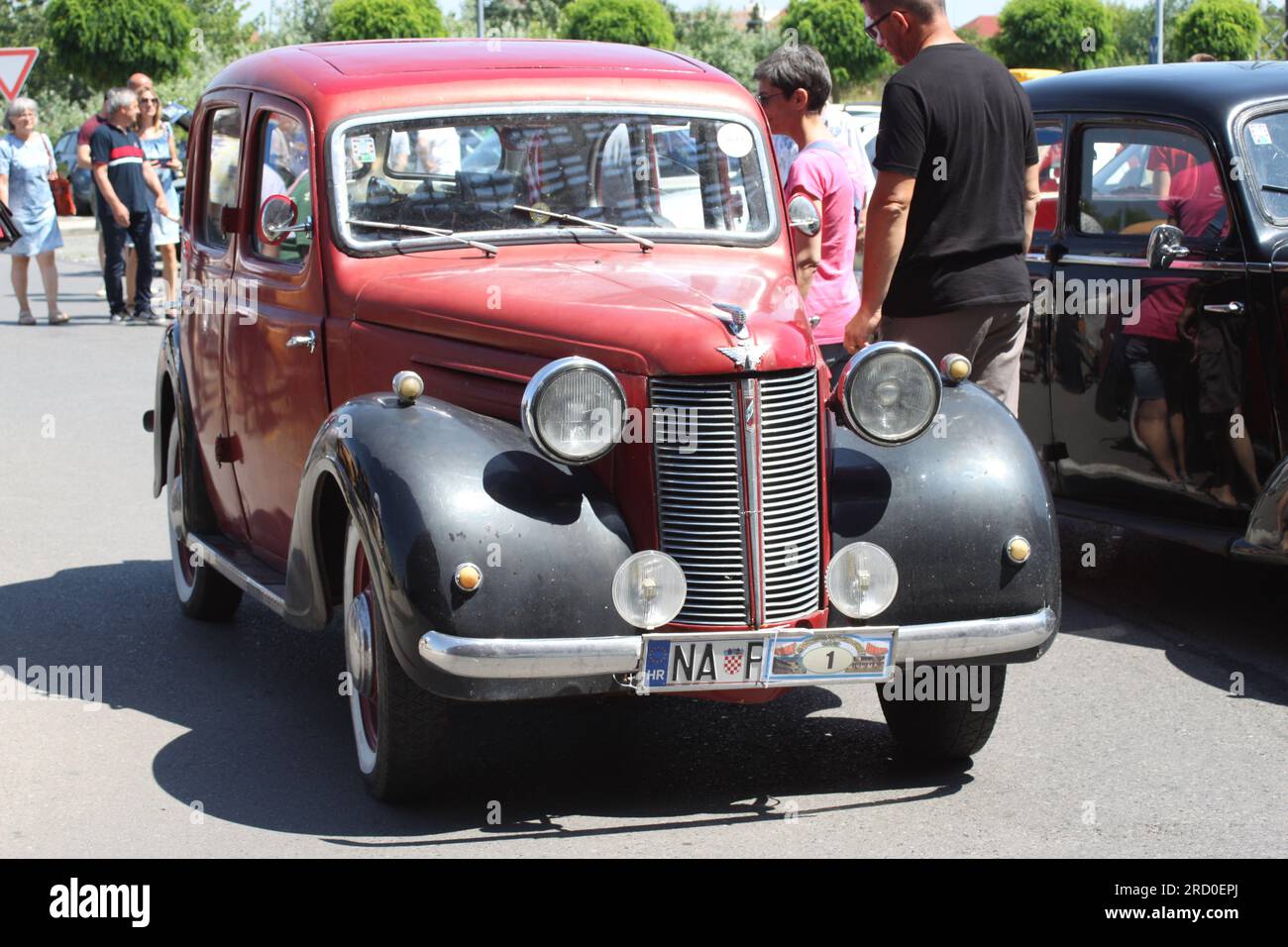 The Austin 8 is a small car that Austin produced between 1939 and 1948 ...