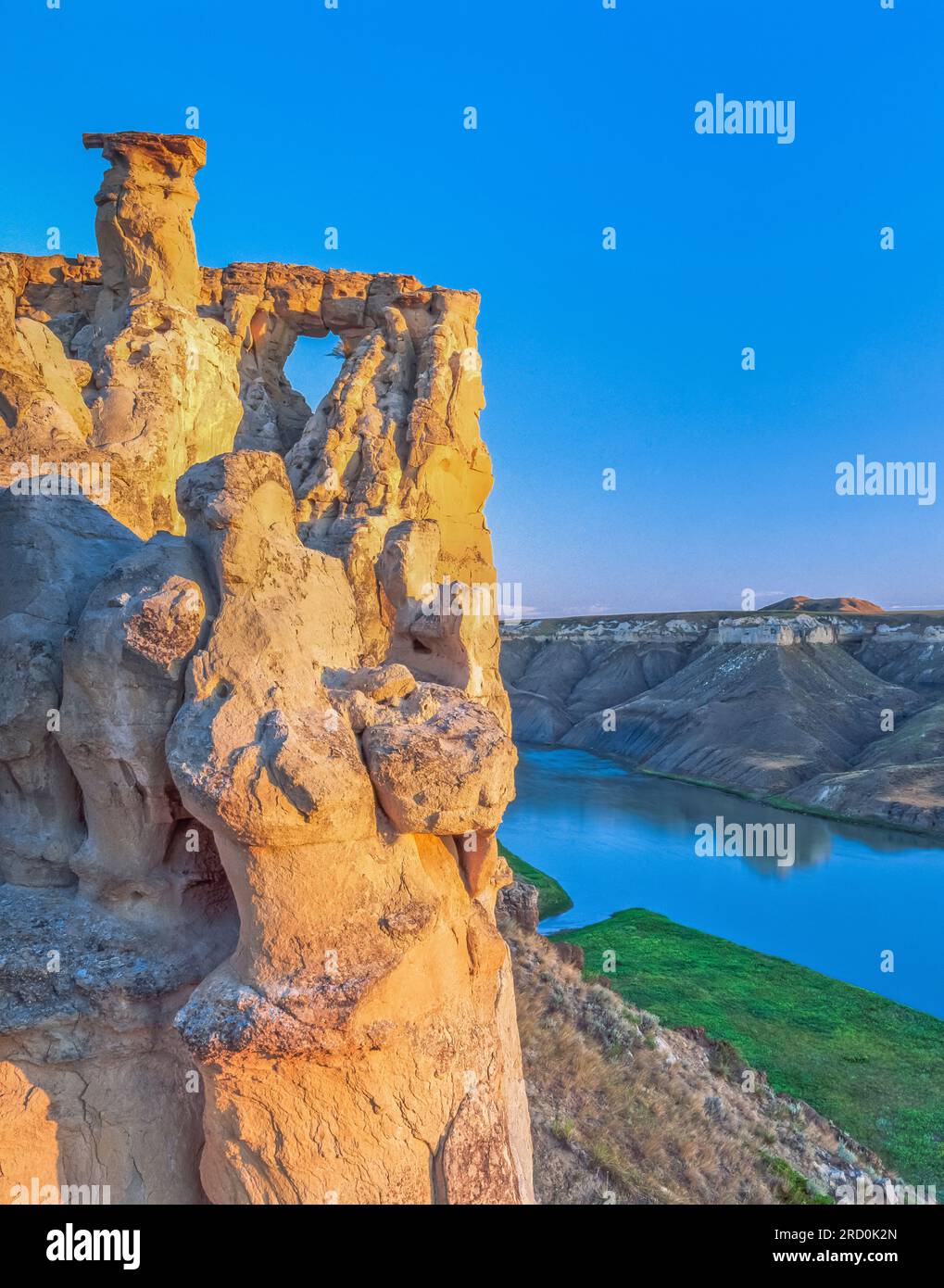 hole-in-the-wall window in the white cliffs section of the wild and ...