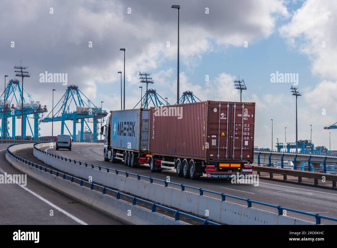 Duo-trailer truck with maritime containers from the companies Maersk ...