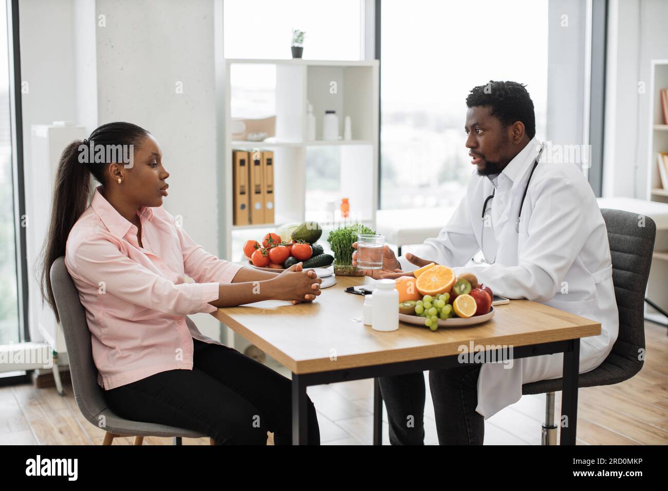 Nutrition doctor patient food intake hi-res stock photography and ...