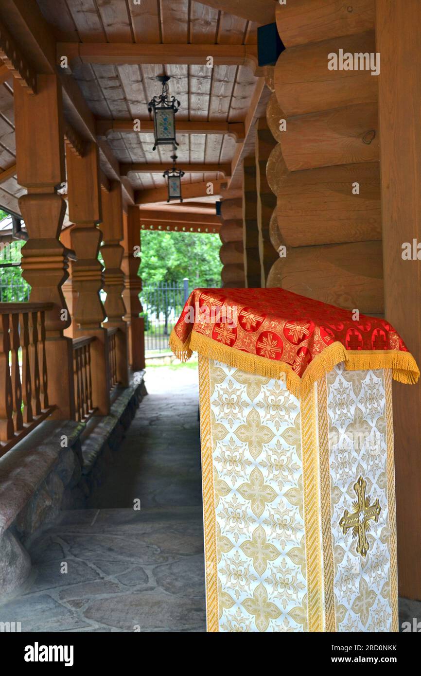 Books of worship hi-res stock photography and images - Alamy