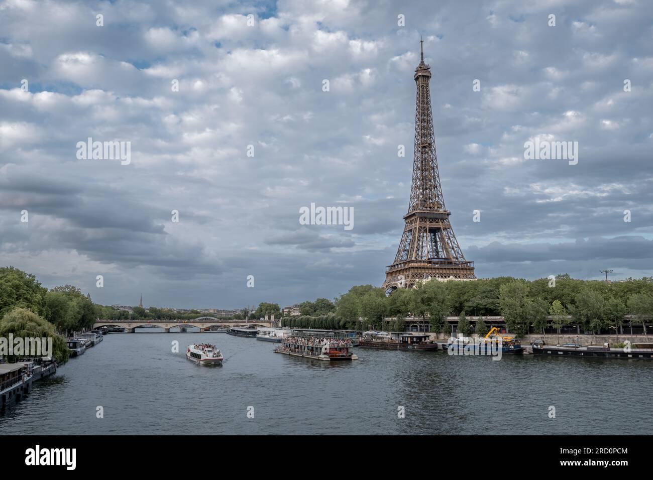 Viewpoint of the Eiffel tower as the most famous French monument in ...
