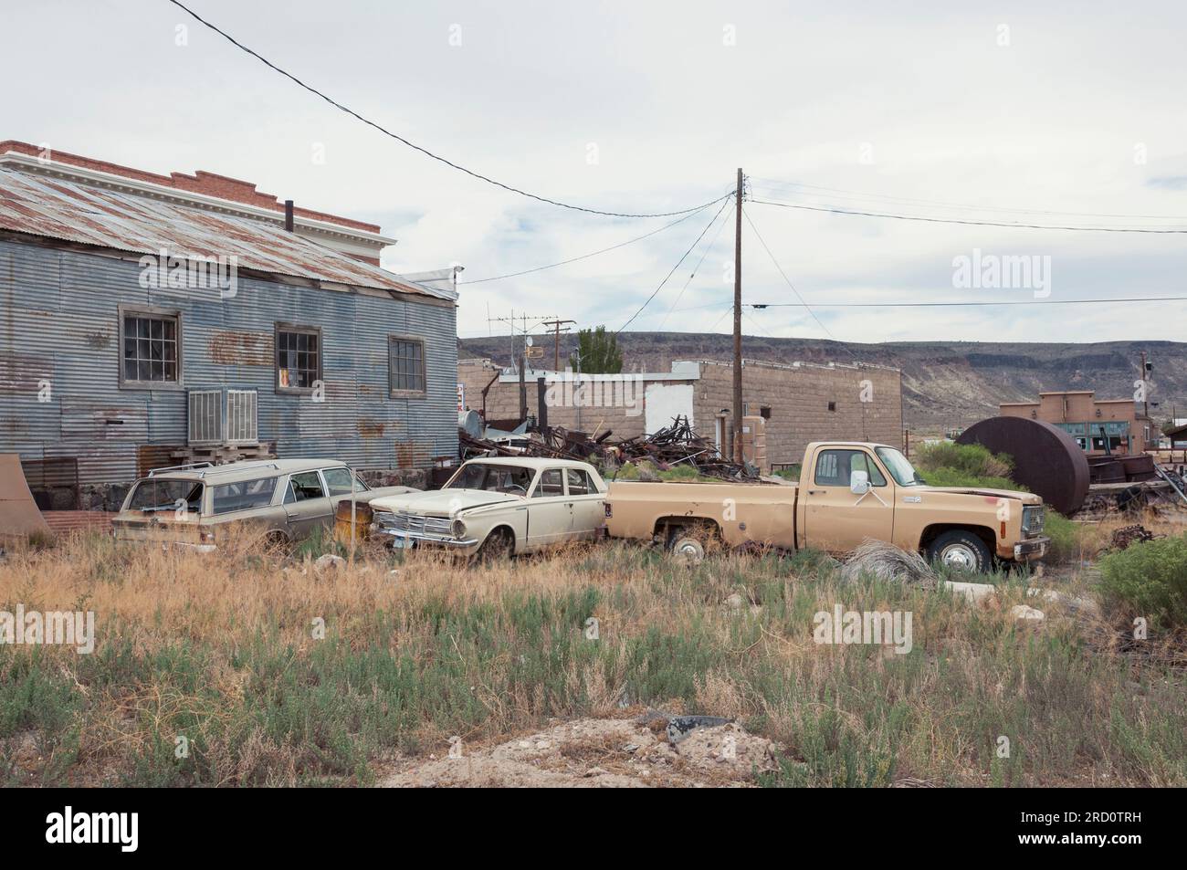 Cadillac in the desert hi-res stock photography and images - Alamy