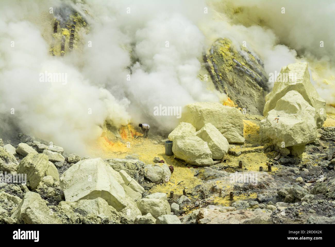 Sulphur Mining, Mount Ijen, Java, Indonesia Stock Photo - Alamy