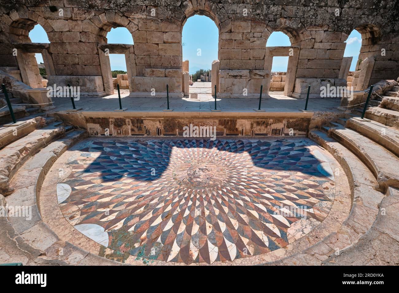 Roman mosaic medusa hi-res stock photography and images - Alamy