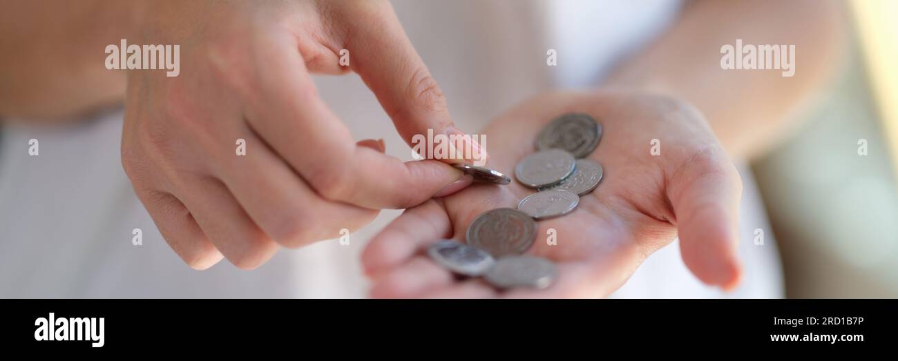 Close up hands counting hi-res stock photography and images - Alamy