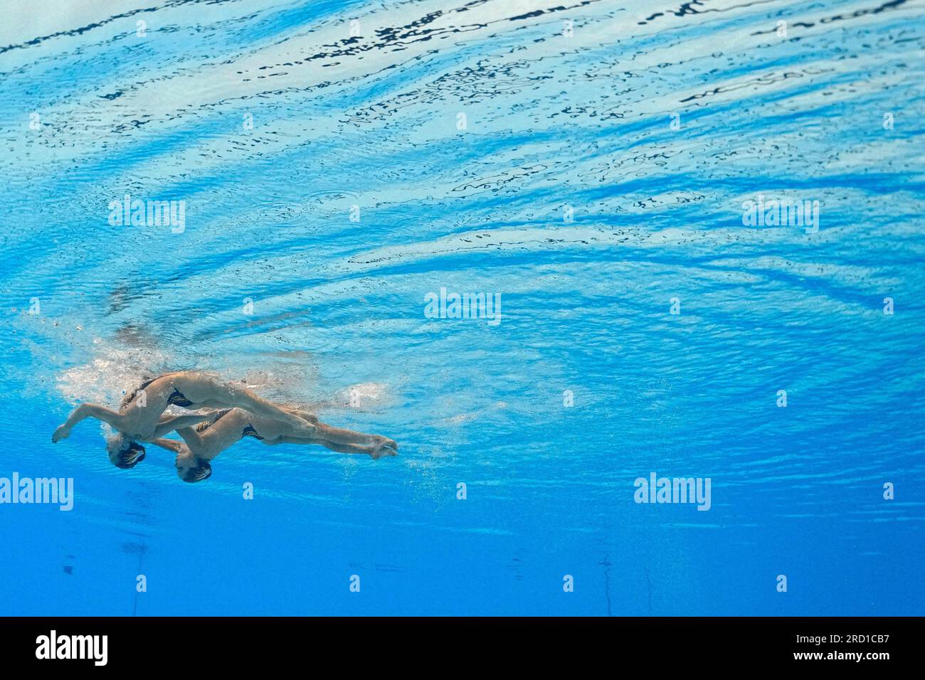 Isabelle Thorpe and Kate Shortman, of Great Britain, compete in the ...
