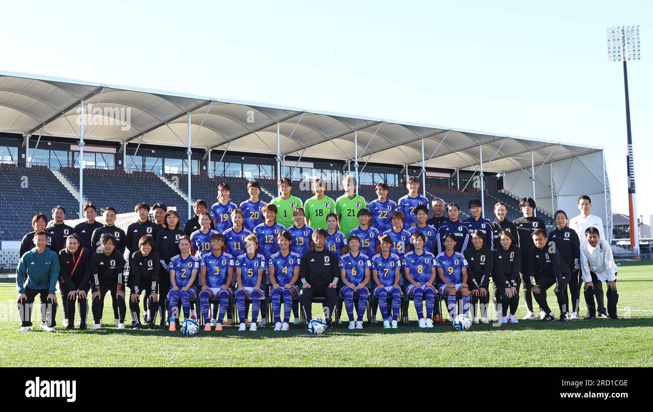 Members and Futoshi Ikeda, a head coach of Japan women's national ...
