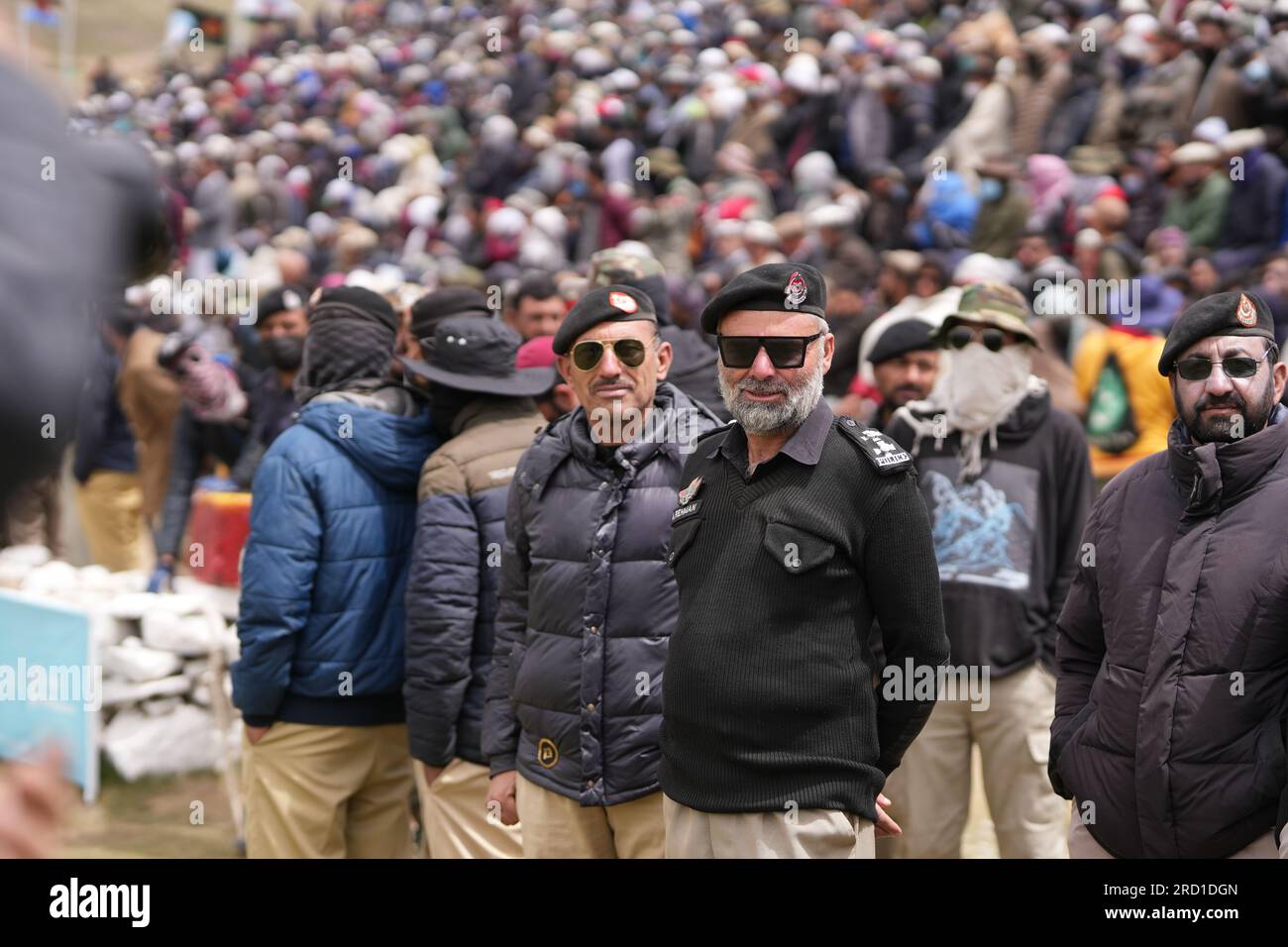Crowds at the Shandur Polo Festival Stock Photo - Alamy