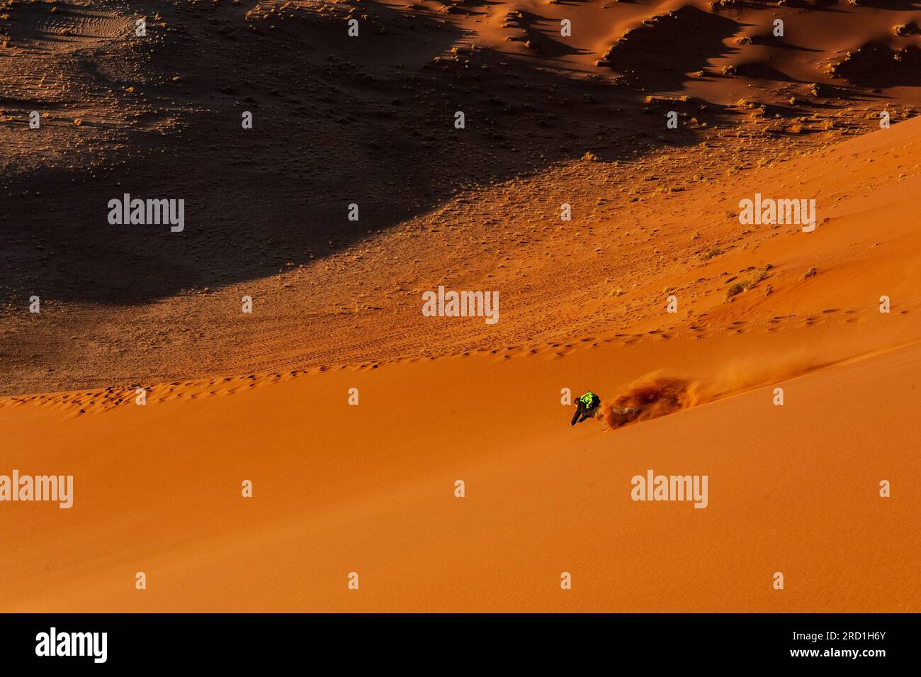 Exterior shot of the Namibian Sossusvlei sanddunes near the famous Dune 45 around sunrise Stock ...