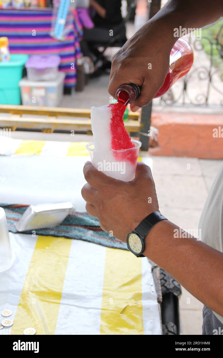 Street food fruit chopped hi-res stock photography and images - Alamy