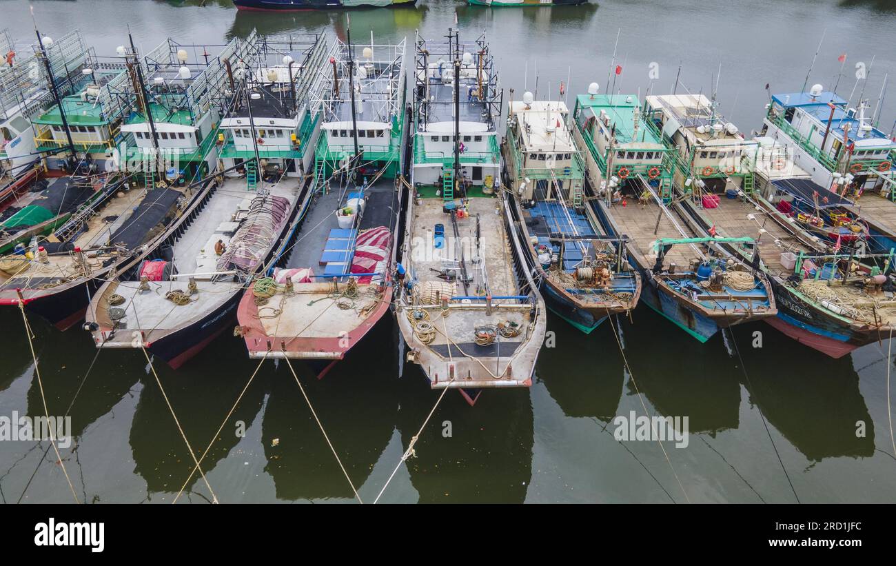 Aerial photo shows fishing boats returning to ports in face of Typhoon ...